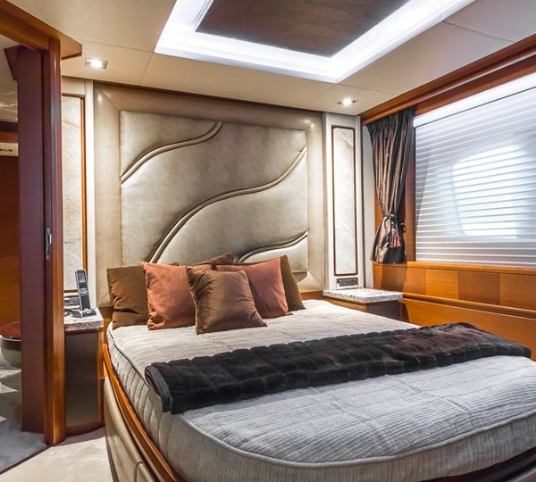 Yacht AZIMUT YCG 120', Azimut | CHARTERWORLD Luxury Superyacht Charters